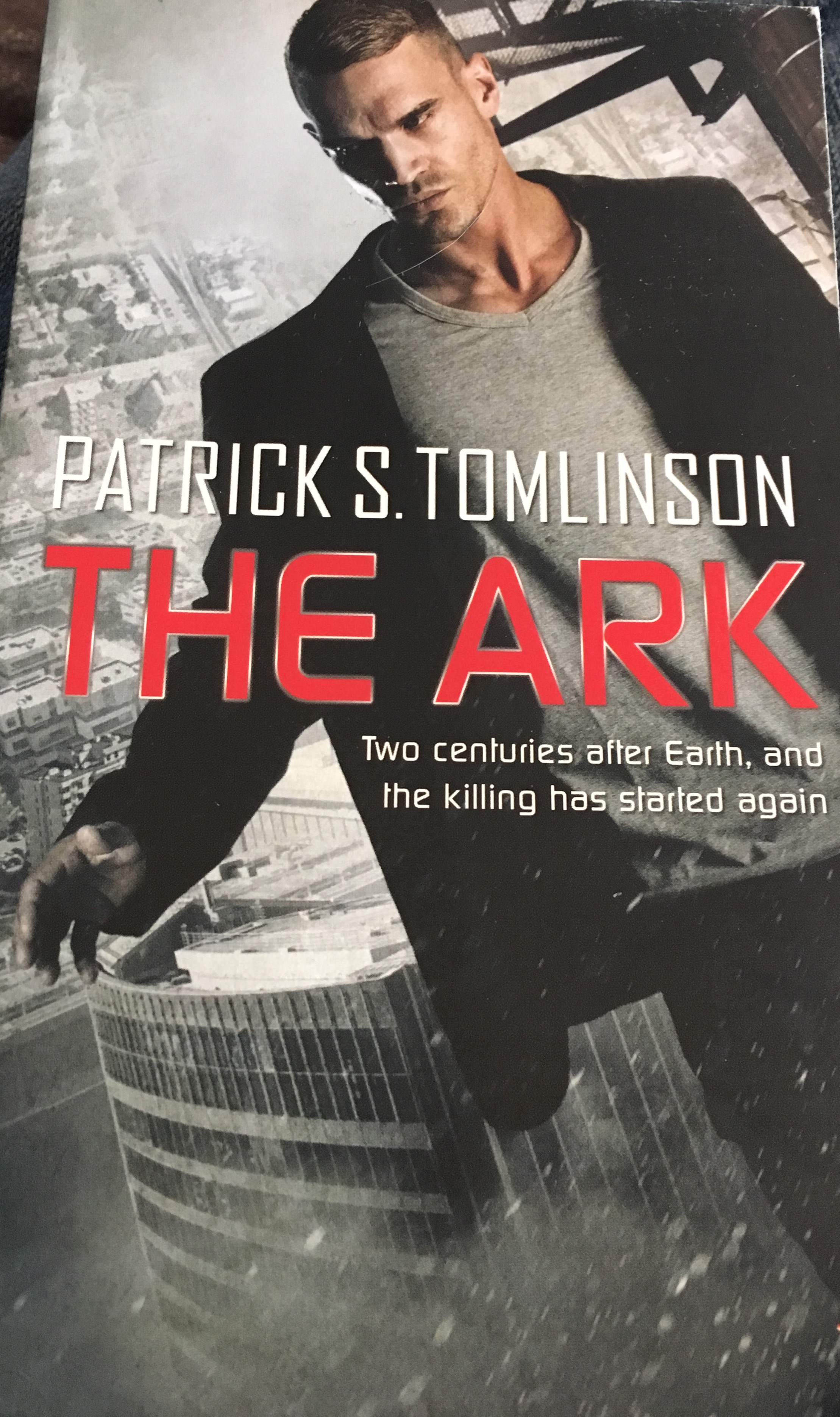 THE ARK: CHILDREN OF A DEAD EARTH BOOK I BY PATRICK TOMLINSON REVIEW ...
